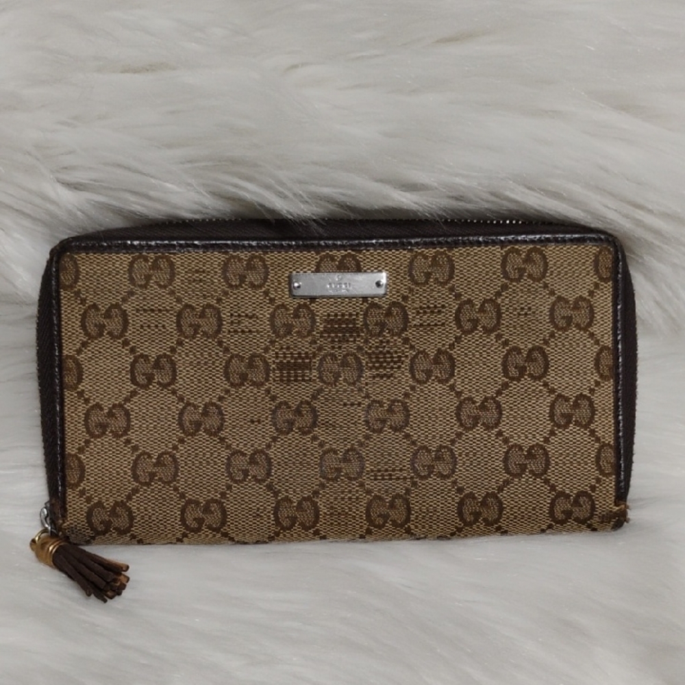 Sale! Authentic Gucci Beige/Brown Vintage Monogram Wa… - Gem